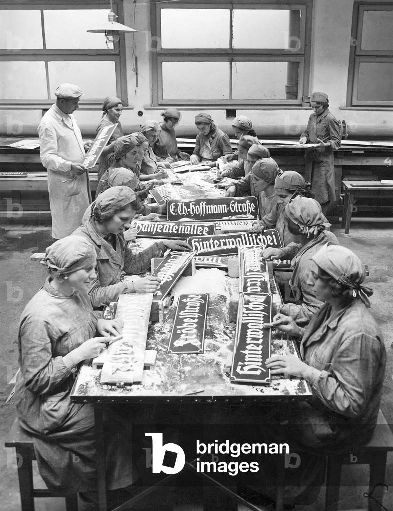 Image of Production of German street signs in Poznan, 1939 (b/w photo)