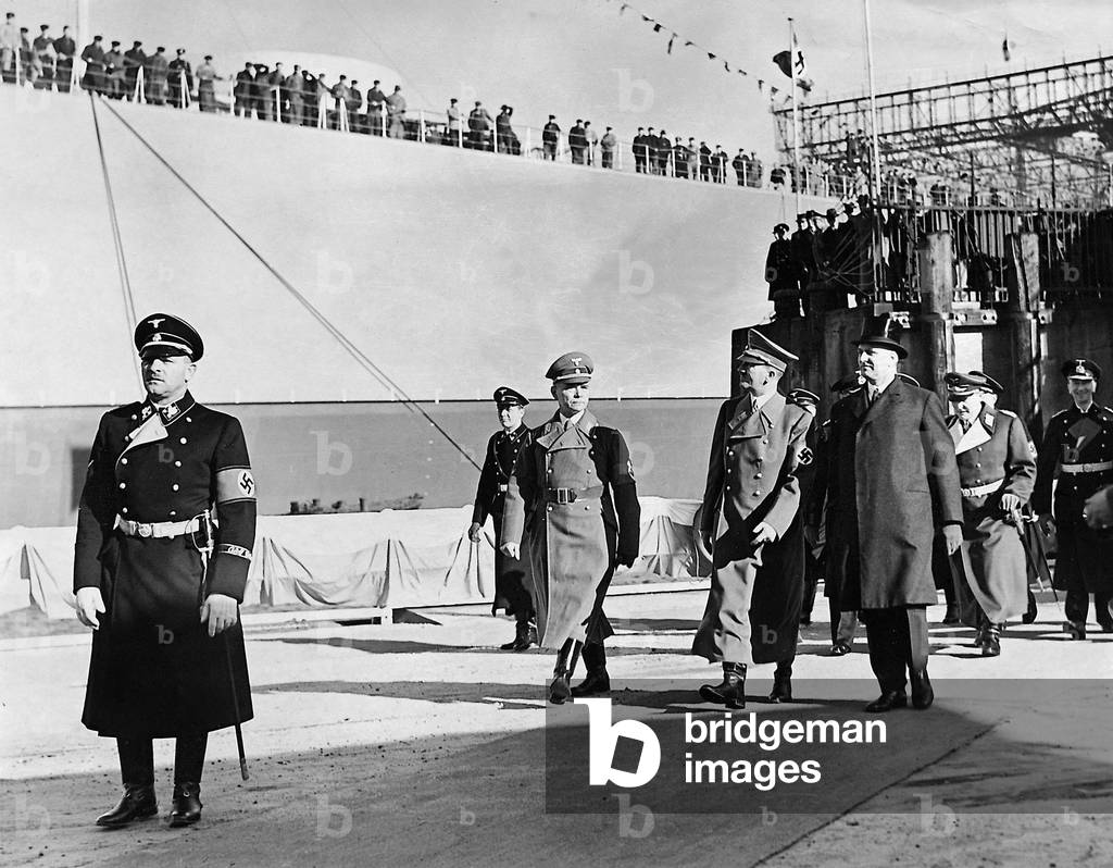 Image of Adolf Hitler leaving the shipbuilding company Blohm and Voss ...
