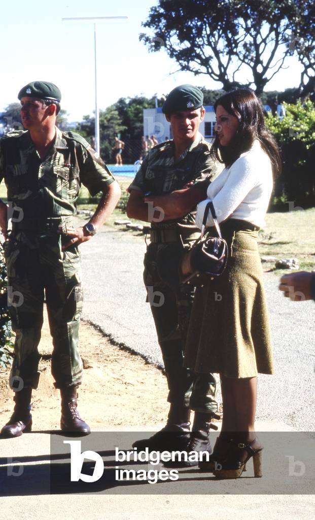 Image of Rhodesian Light Infantry soldiers and woman, 1976 (film still ...
