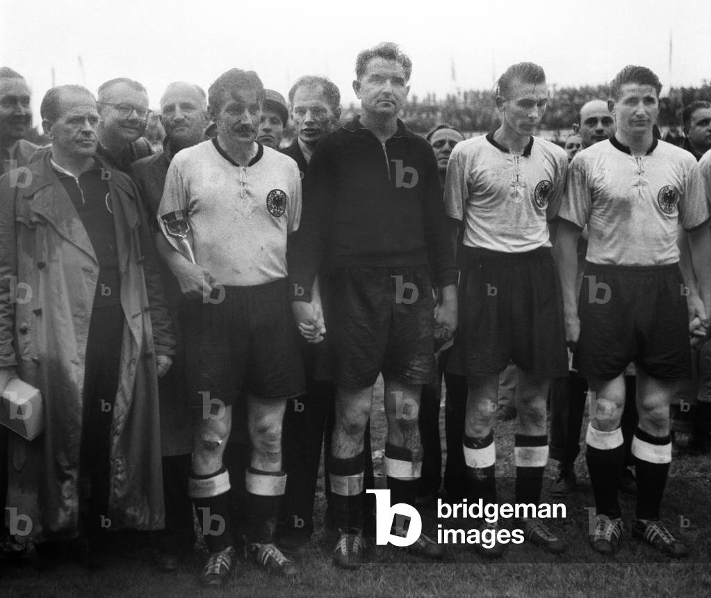 Image of Football World Cup, 1954 Final Eng Hun (b/w photo)