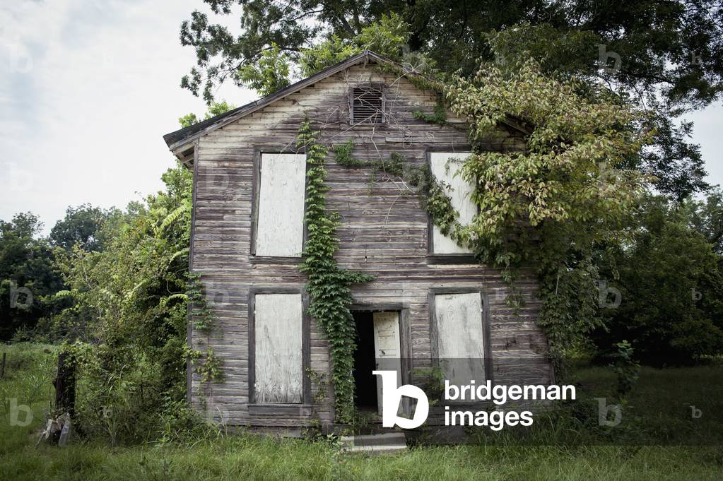 Image of USA, Mississippi, Abandoned house in ghost city of Rodney, Rodney