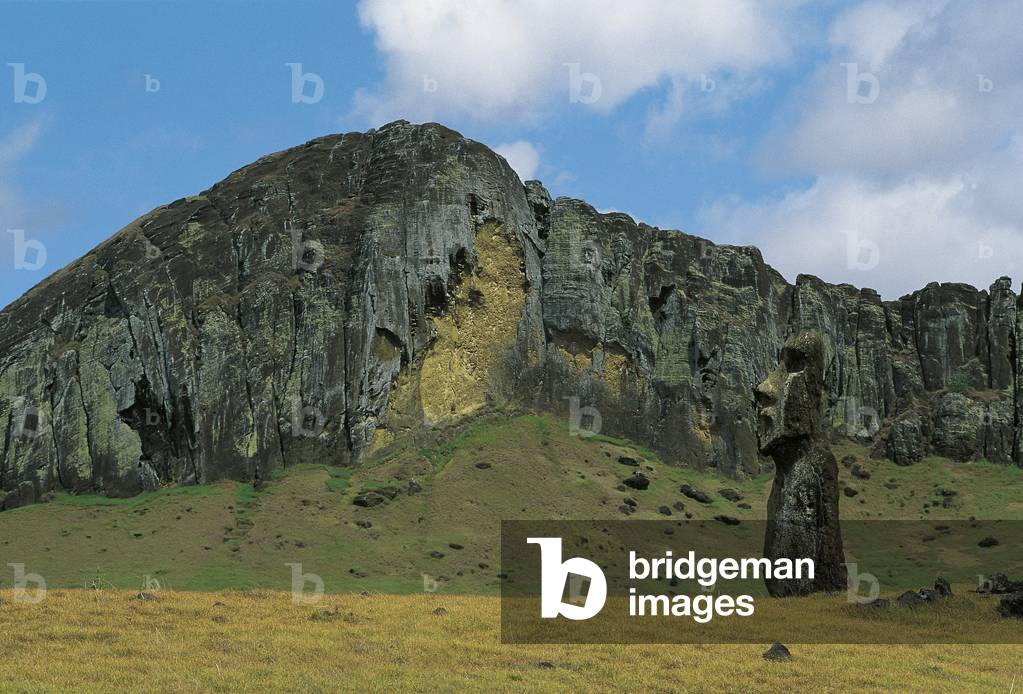 Image of Chile, Easter Island, Rapa-Nui National Park, Moai statue