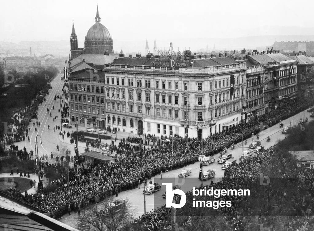 Image of Hitler Enters Vienna (b/w photo)
