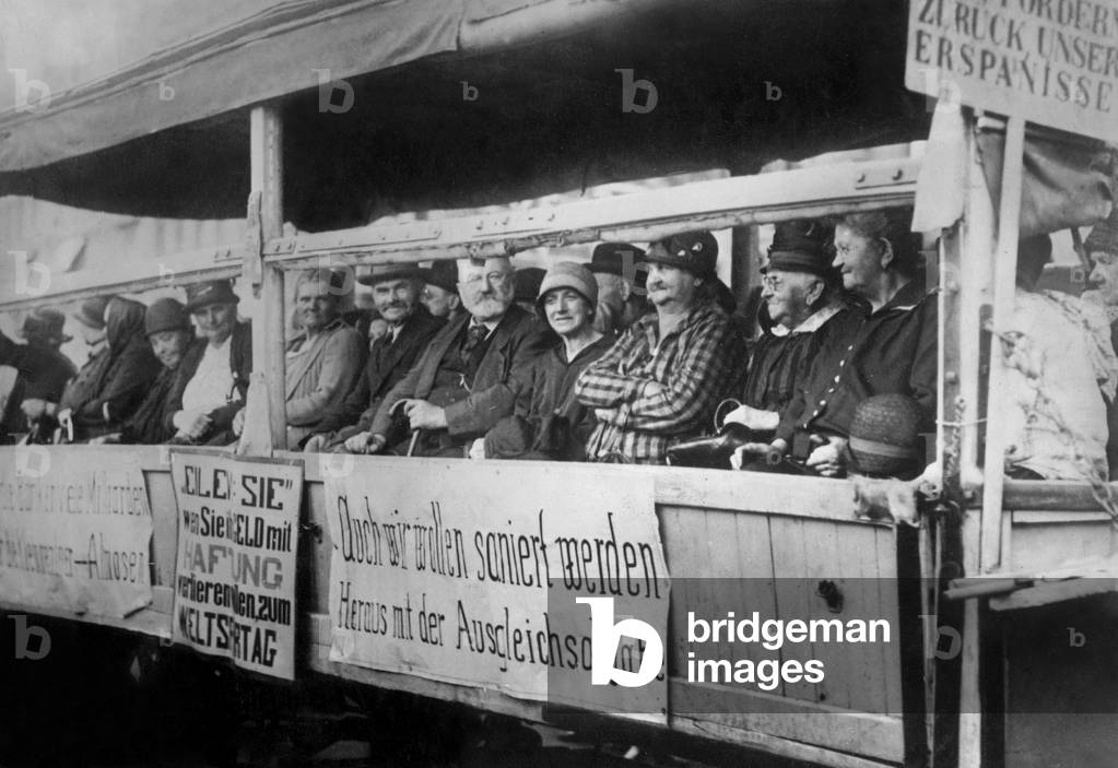Image of Great depression in Vienna, 1929 (b/w photo)