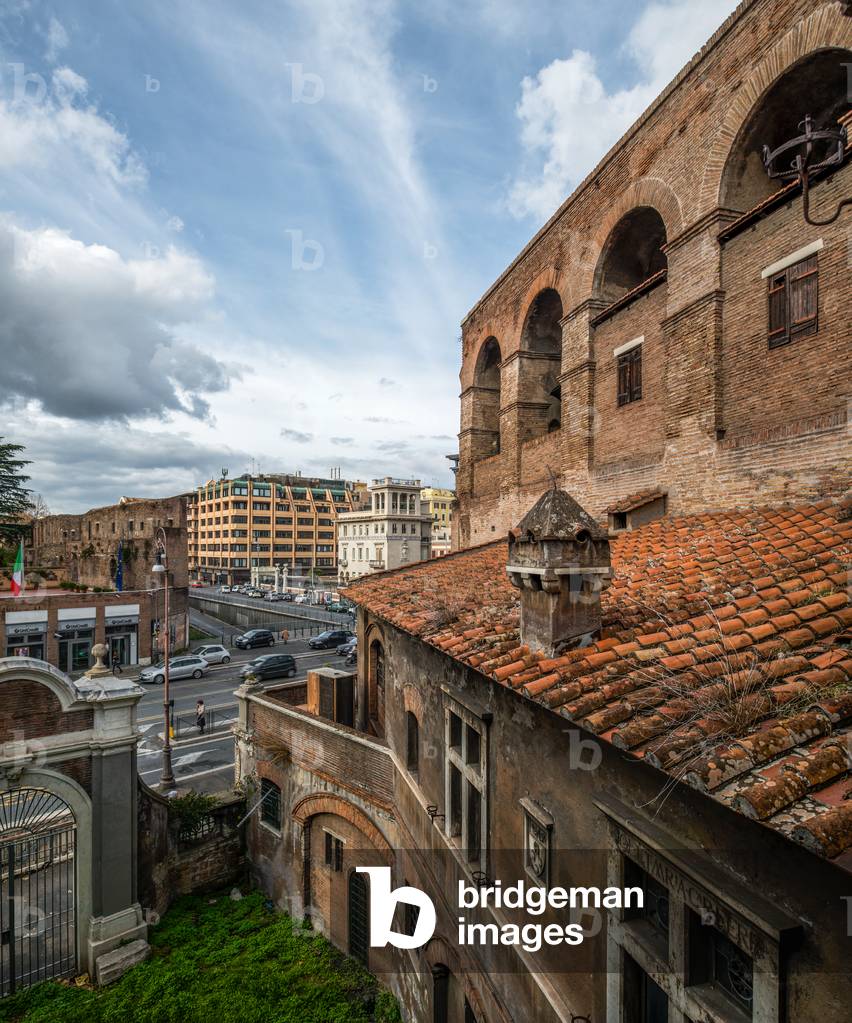 Image of Roman art : Piazza Fiume with the studio-home di Ettore by ...