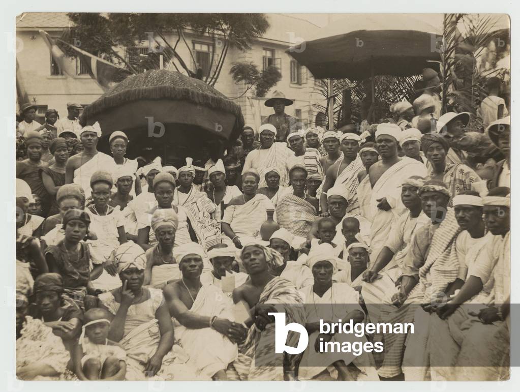 Image of Part of the crowd present at the new chief's ceremony,