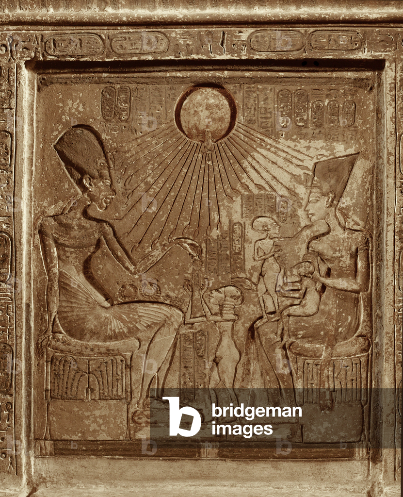 Image of Royal family life: Pharaoh Amenophis IVAkhnaton, Queen ...