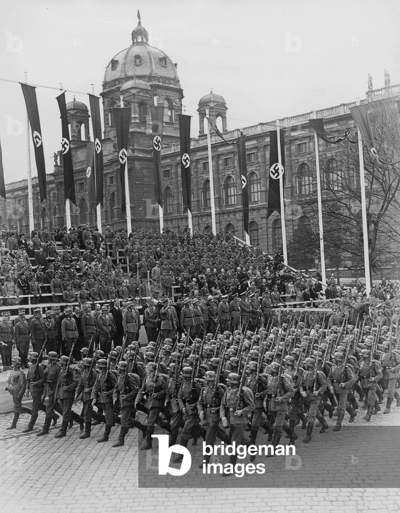 Image of Military parade of the 10th Infantry Division in Vienna, 1938