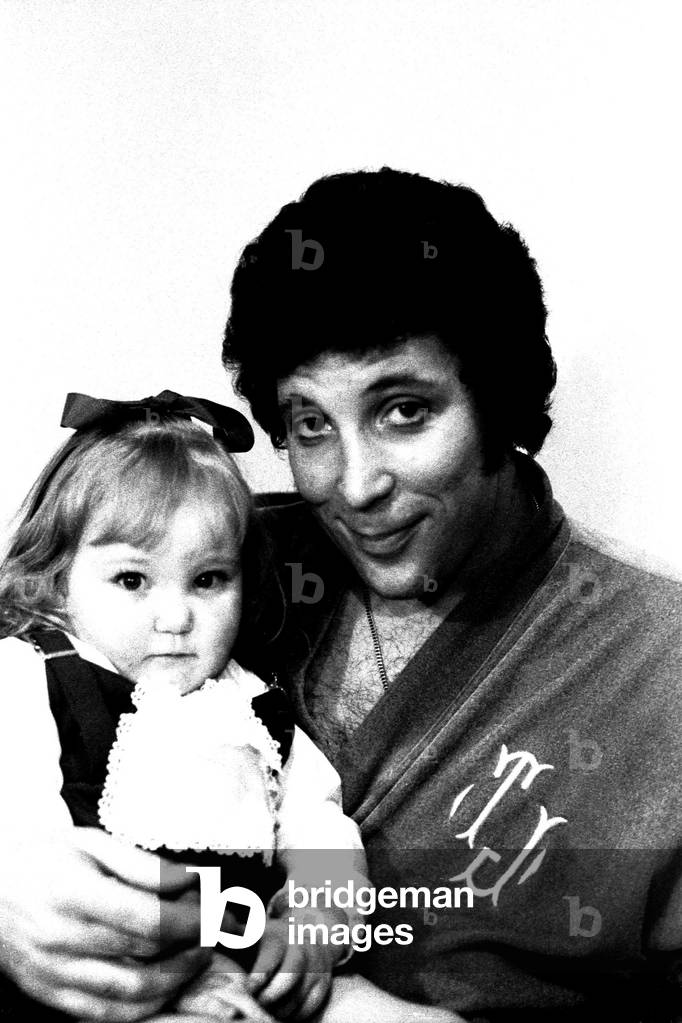 Image of Tom Jones with three year old hole-in-the-heart patient Lisa Anne
