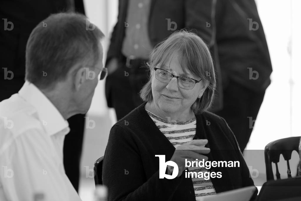 Image of Dame Phyllida Barlow with Sir Nicholas Serota, Tate Britain ...