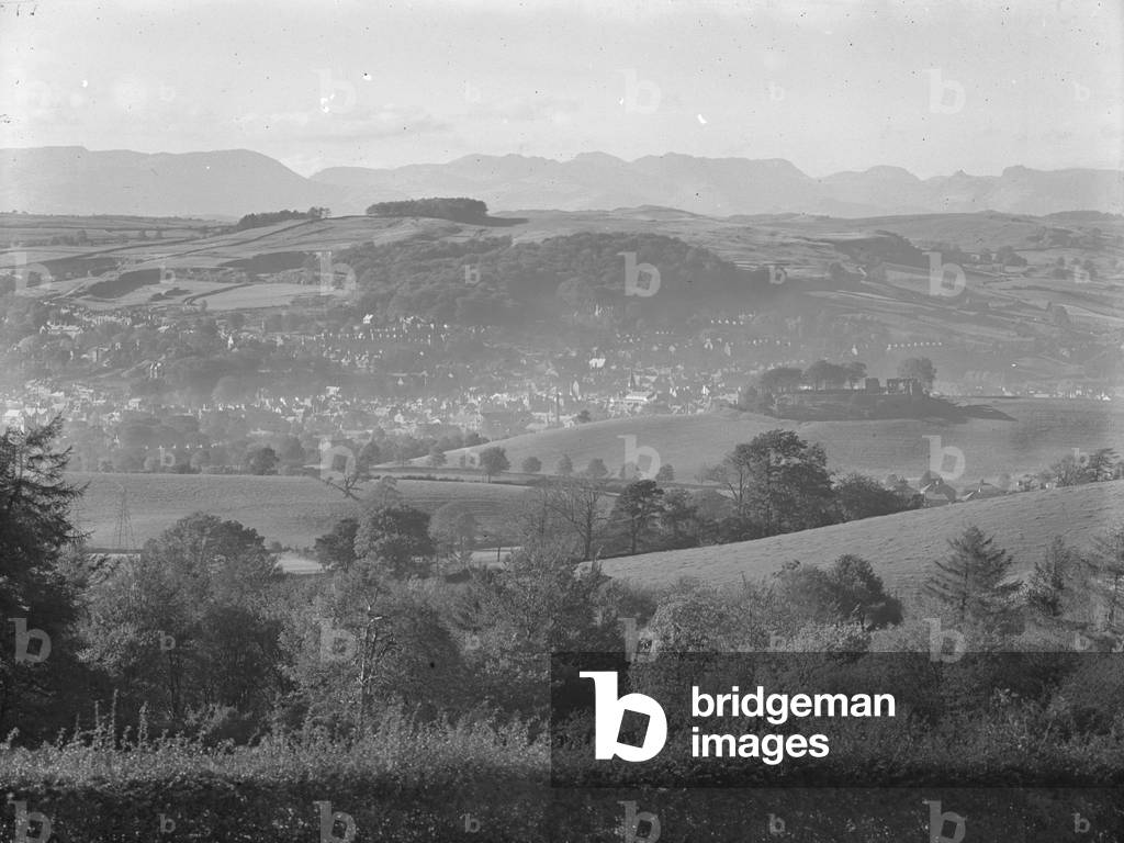Image of A view looking over Kendal Town Centre, 1930s-60s (b/w photo ...