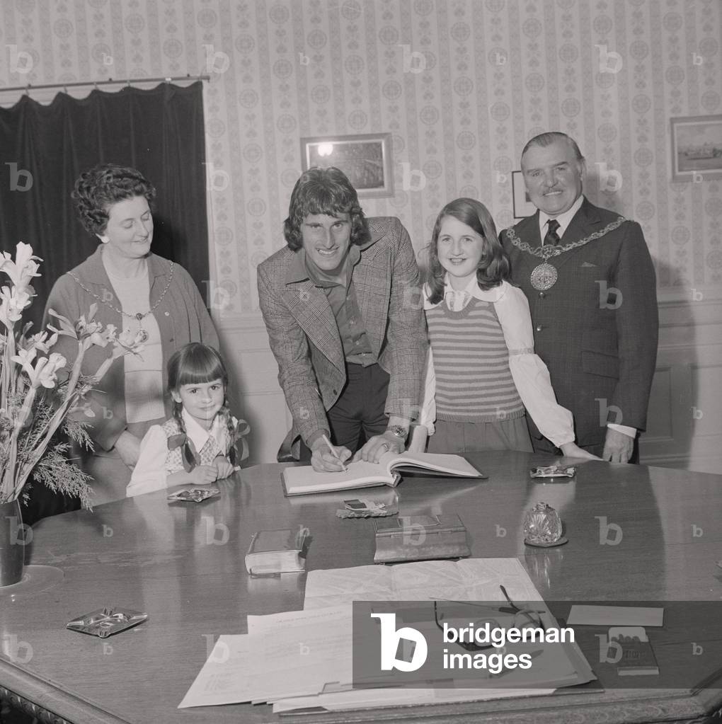 Image of Ray Clemence, goalkeeper for Liverpool football team, in the ...