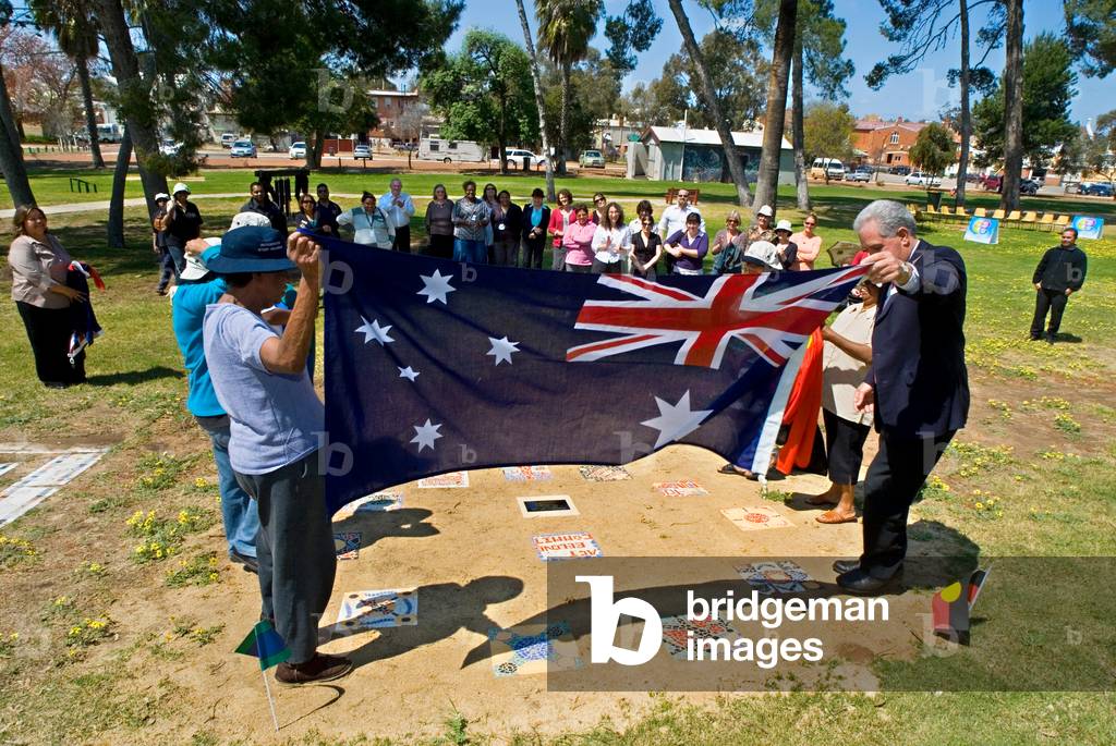 Image of Official unveiling of Oolaman Nyininy Ladies (Noongar ...