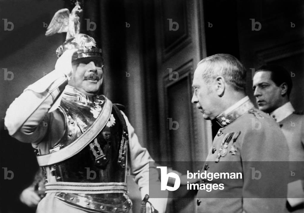 Image of Alexander Roda Roda in 'Der Feldherrnhuegel', 1932 (b/w photo)