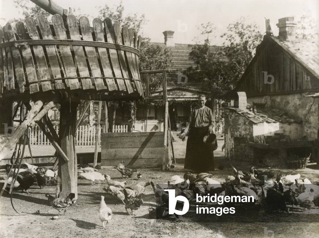 Image of Volga Germans in Russia in c. 1910-1930. In 1941, after