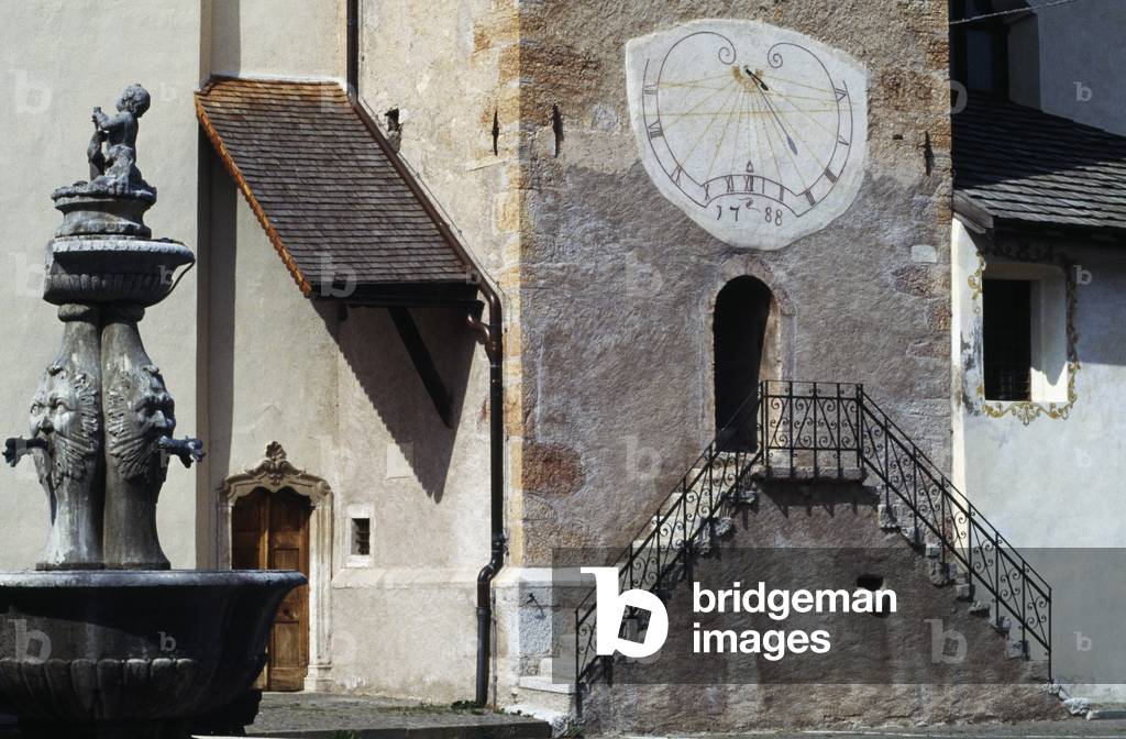 Image of Sundial on facade of Church of St Mary of Assumption,