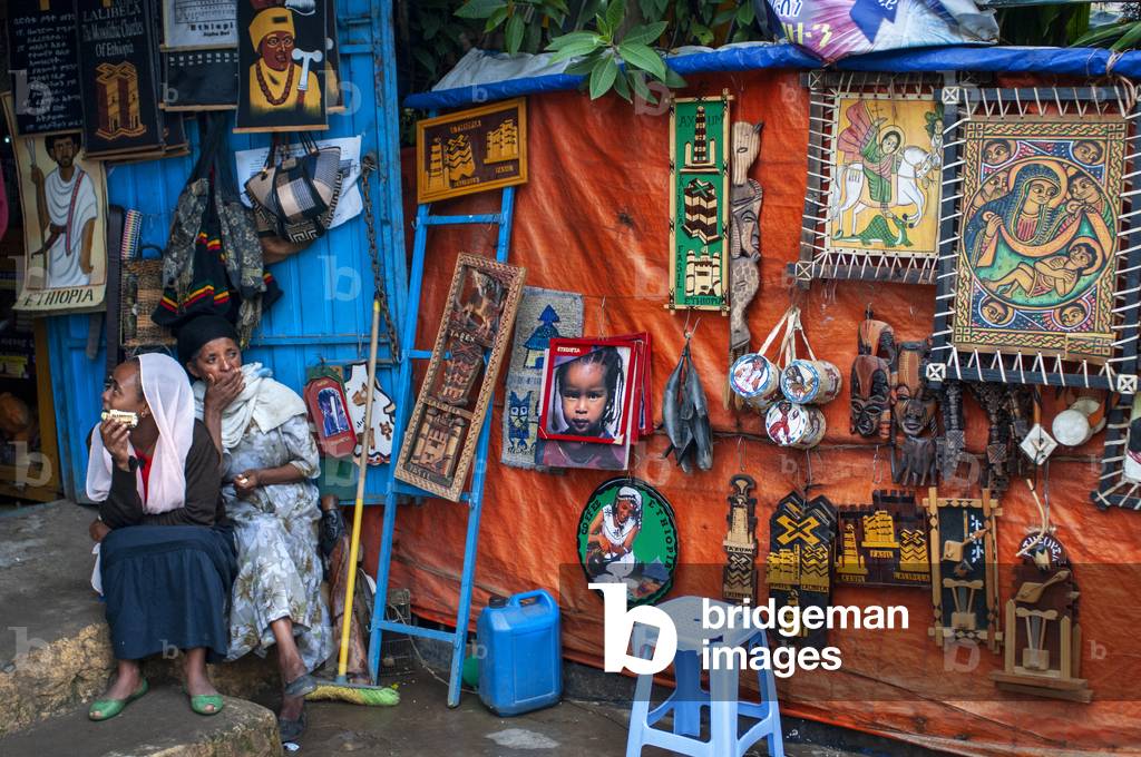 Image of Handicraft Stalls and souvenirs outside Fasil Ghebbi in Gondar ...