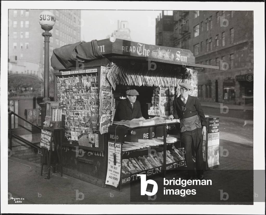 Image of A Newspaper Stand, 1900 (b/w photo) by Byron Company (fl.1890 ...