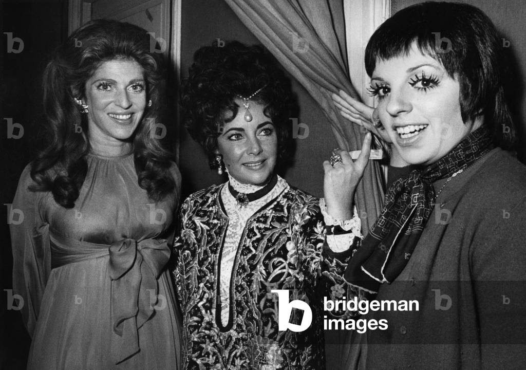 Image of The Baroness De Rothschild and Liz Taylor came to Feliciter