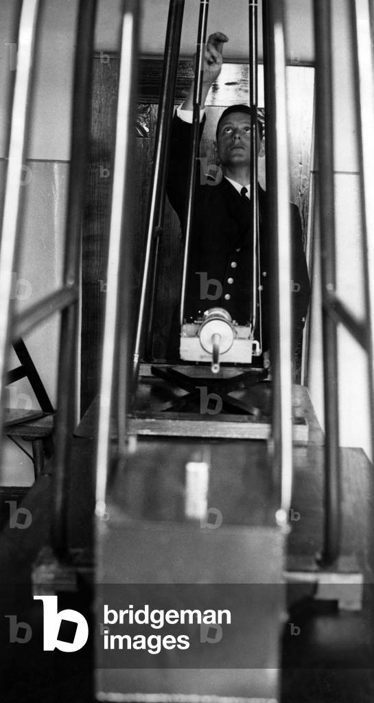 Image of Instruction at the Naval Intelligence School Muerwik (b/w photo)