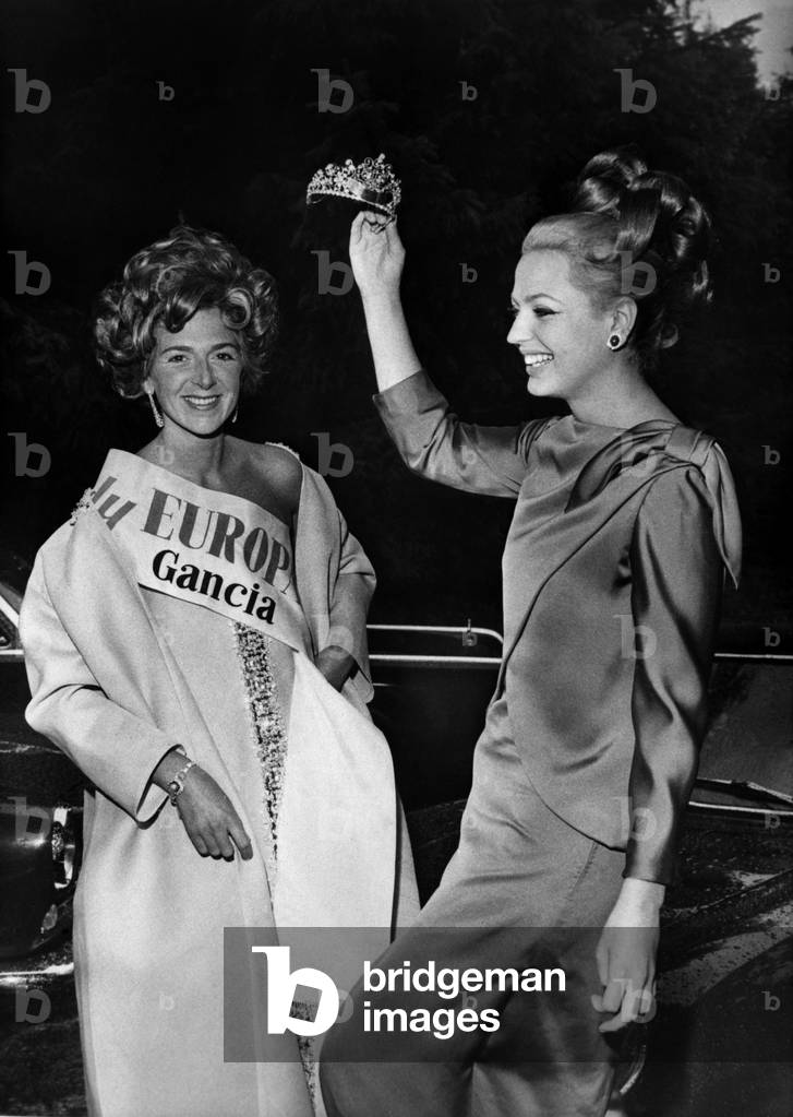 Image of La Princesse Alessandra Torlonia Elue Lady Europa 1966. C Est