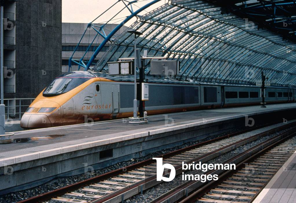 Image of Eurostar at South end of platform 24, International Terminal ...