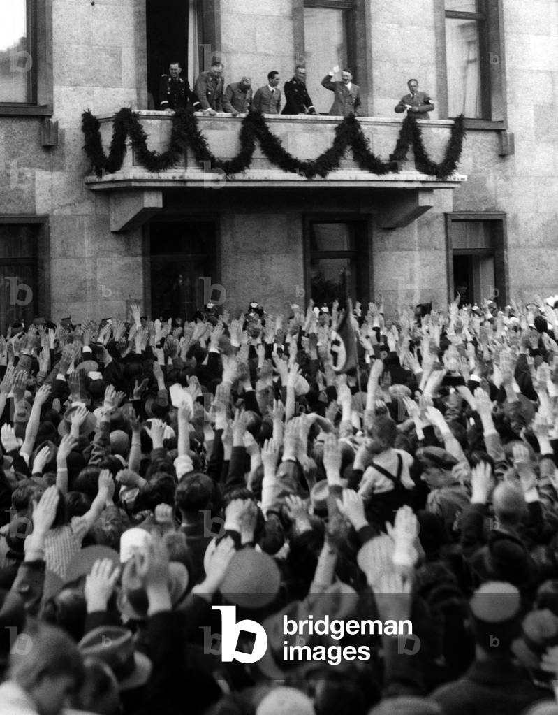 Image of Adolf Hitler with Joseph Goebbels and Robert Ley on the