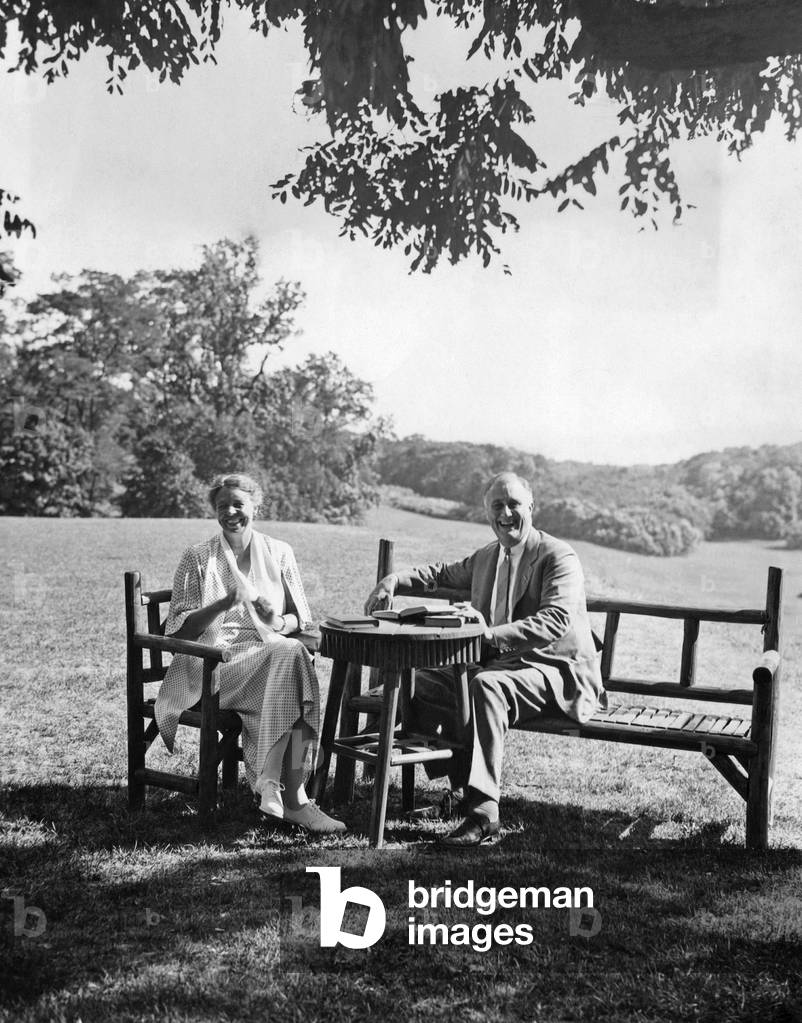 Image of President Franklin Delano Roosevelt and his wife Eleanor at Krum