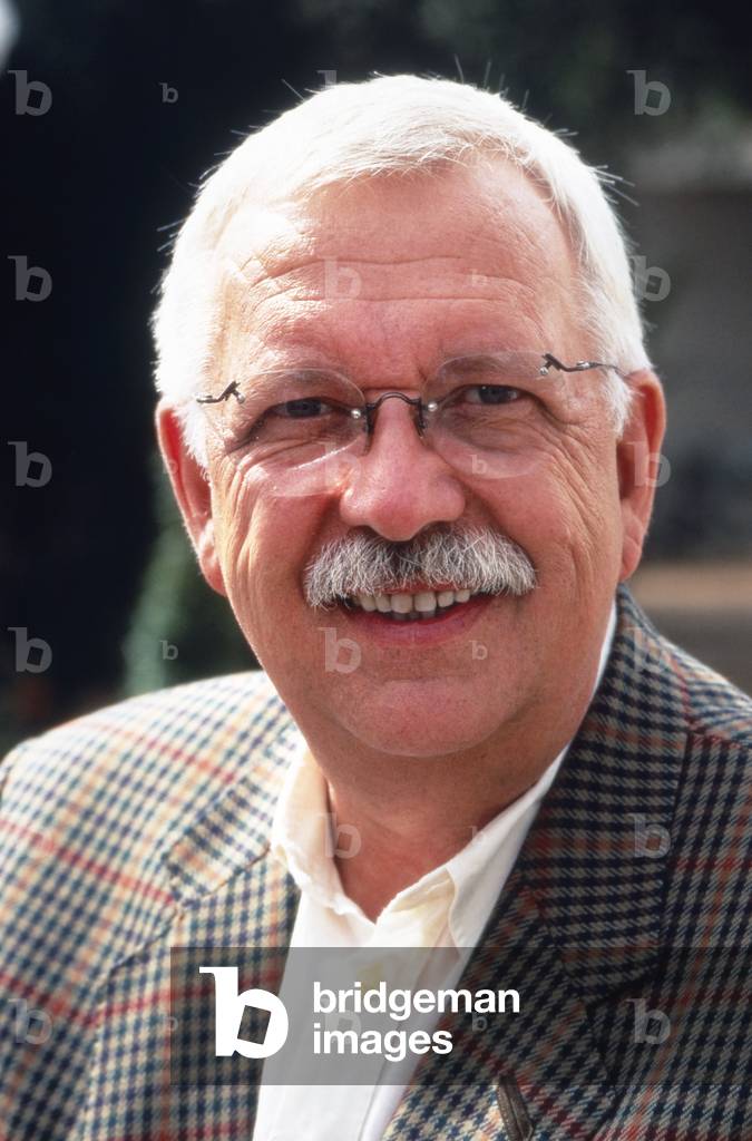 Image of A portrait shot of the journalist and TV presenter Geert