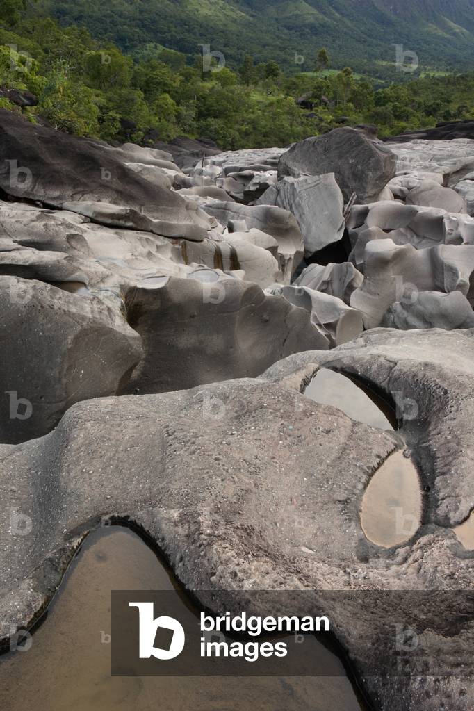 Image of Brazil, Parque Nacional Chapada dos Veadeiros, Vale da Lua, Rio