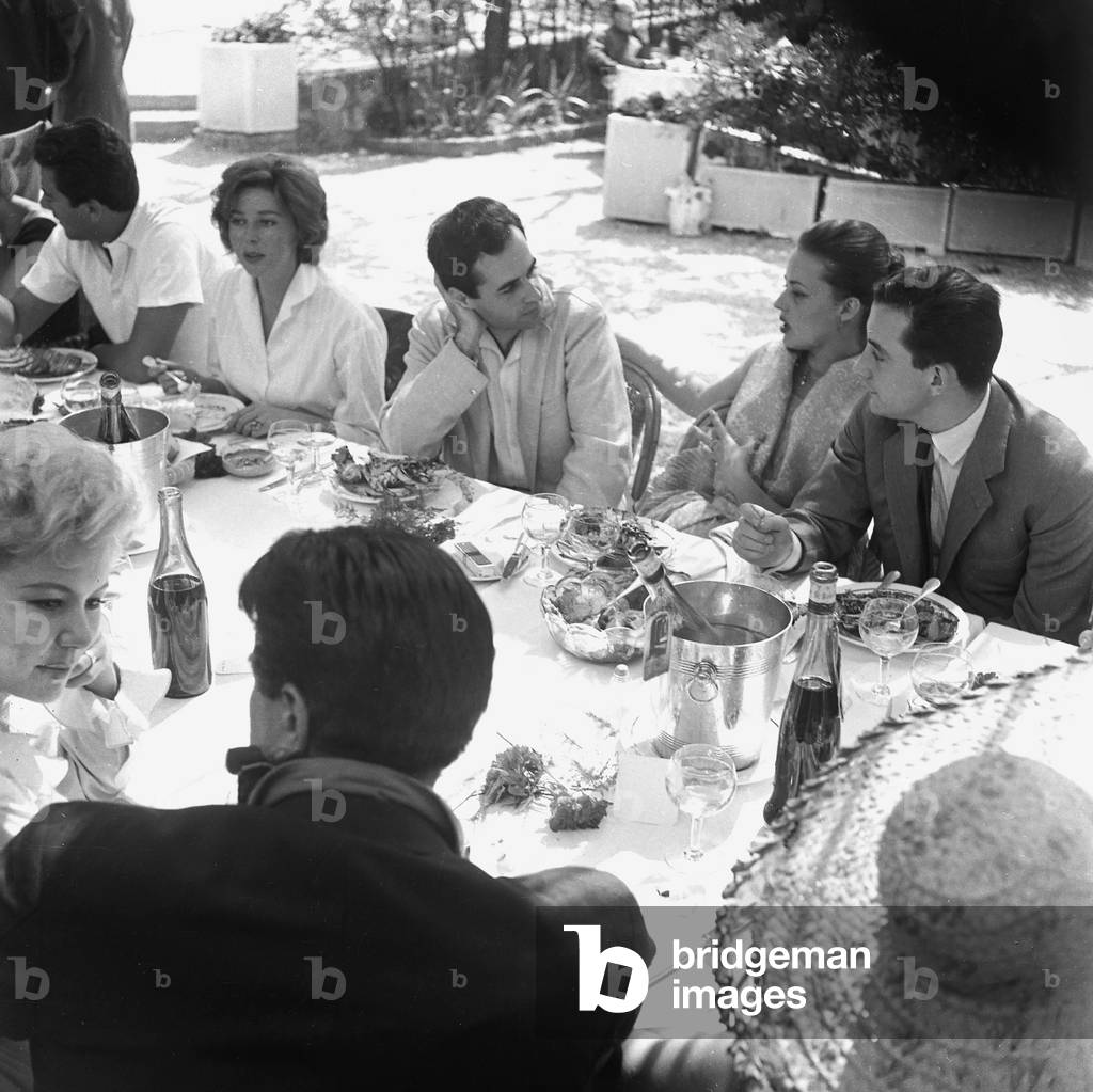 Image of Anne Vernon, Giani Esposito, Jeanne Moreau and Louis Malle on
