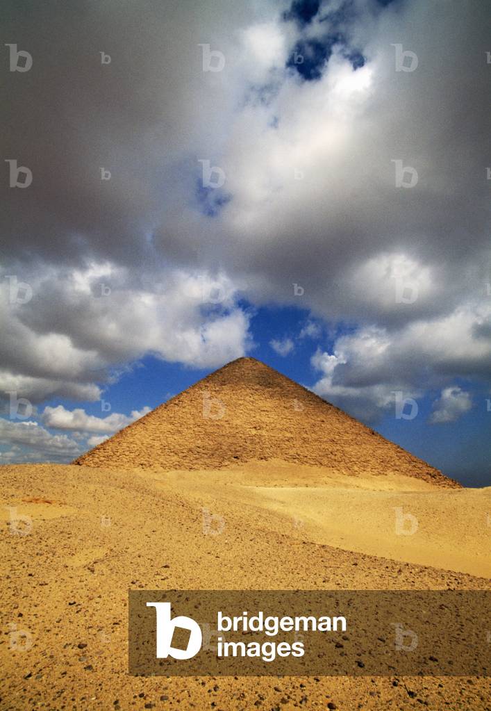 Image of Red Pyramid of Snefru, also known as North Pyramid, Dahshur