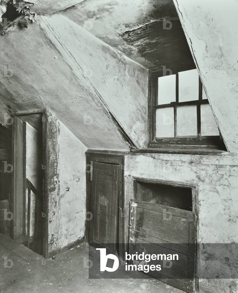 Image of Marshalsea Prison: Little Dorrit's Room, 1908 (b/w photo) by ...