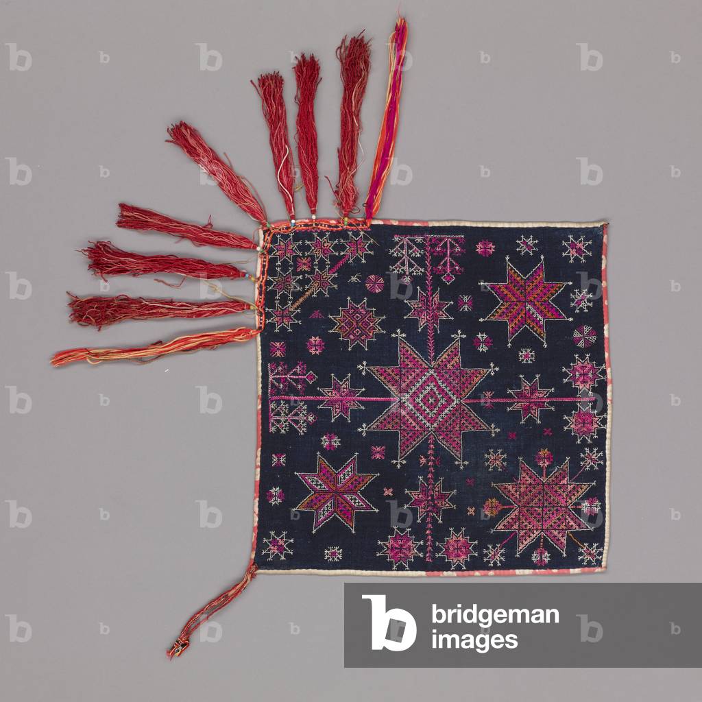 Image of Woman's headcloth with tassels, 20th century, (hemp fiber ...