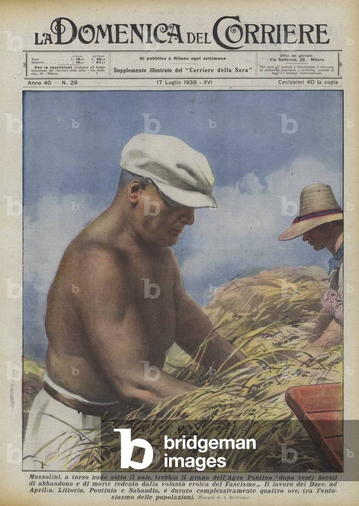 Image of Mussolini, shirtless under the sun, threshed the wheat of Agro ...