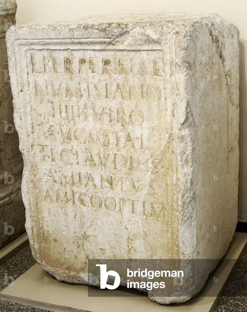 Image of Roman statue pedestal, Dedicated to Lucius Perperna Numisianus ...