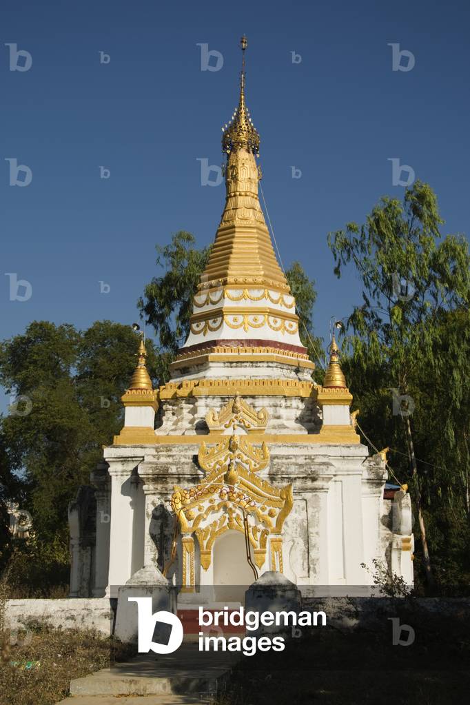 Image of Ancient Shwe Saw Lu Buddhist Pagoda, Sale, Magway Region, Myanmar
