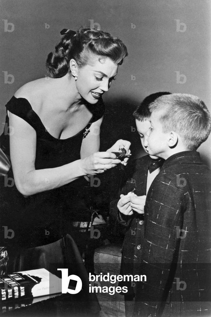 Image of Esther Williams with her sons Kimball and Benjamin 1956 (b/w