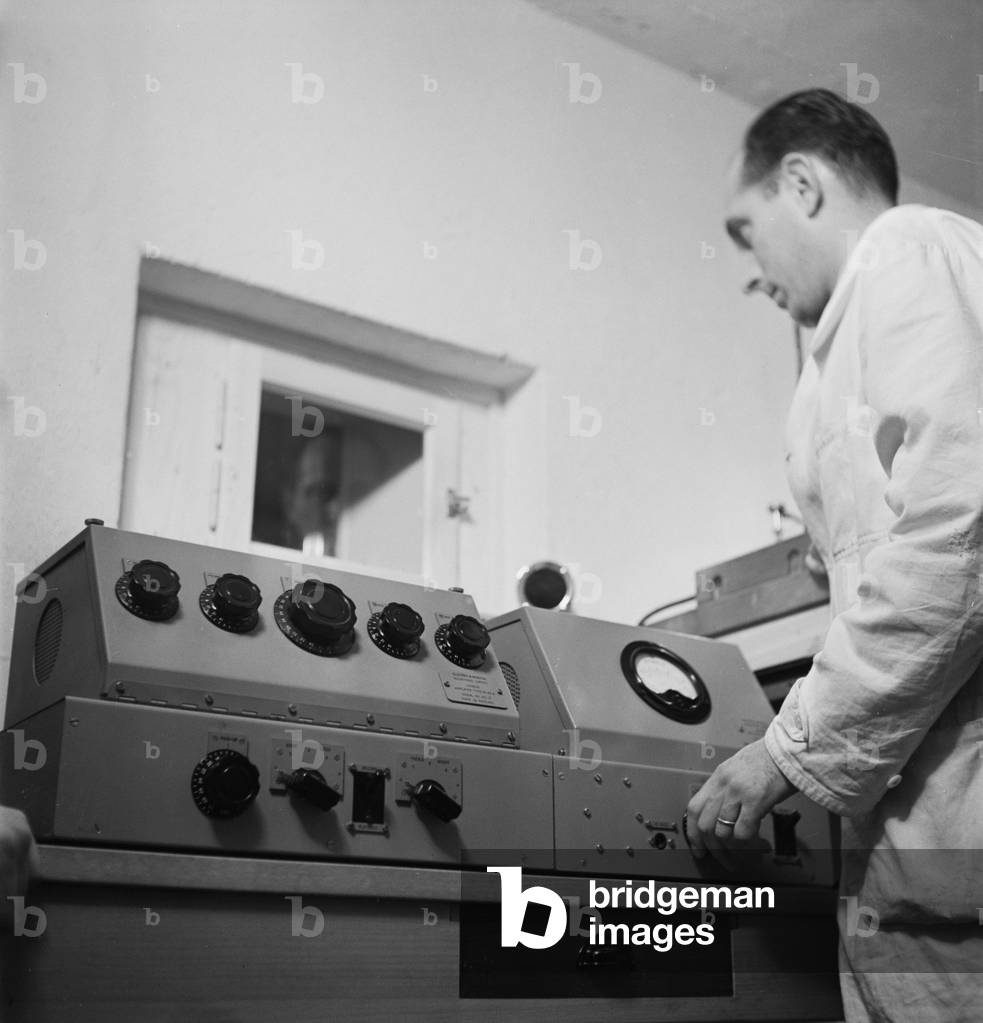 Image of Switzerland Second World War Records Recording, 1940 (b/w photo)