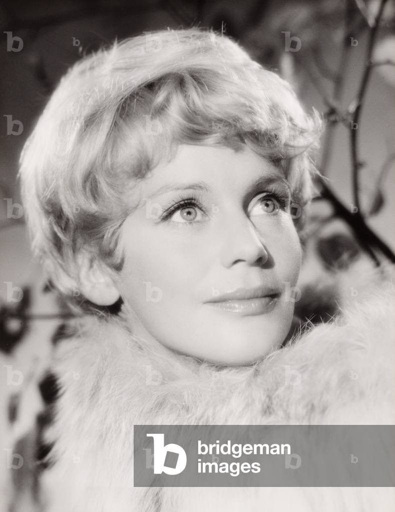 Maria Grimm Actress 60 Photos - Moonagedaydream.film
