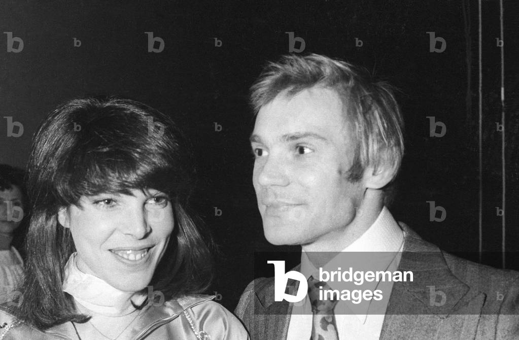 Image of French singer Dani (Daniele Graule) attending a show by the