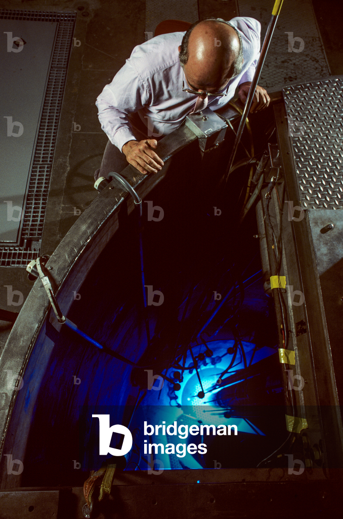 Image of Cherenkov Radiation (photo) by Kasmauski, Karen