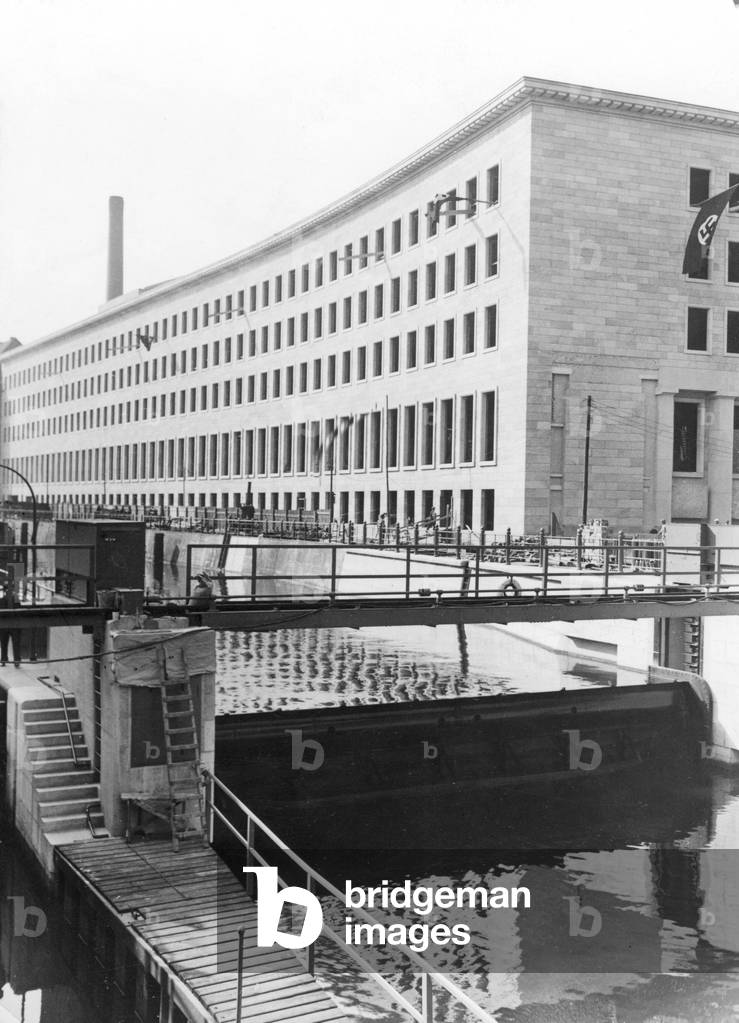Image of New Reichsbank building on Kupfergraben in Berlin, 1937 (b/w ...