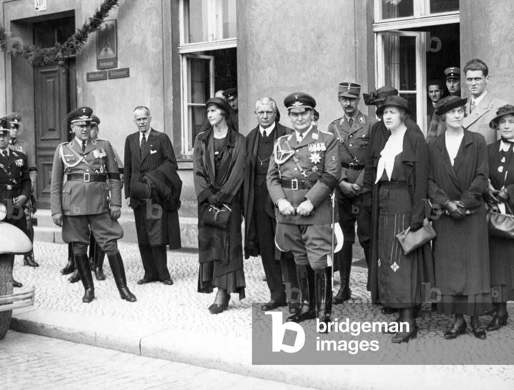 Transfer of the body of Carin Göring to Carinhall, 1934 (b/w photo) by