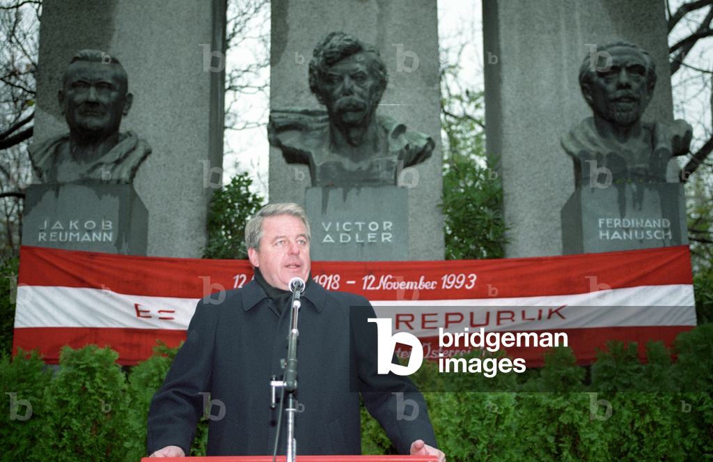 Image of Franz Vranitzky at 75th anniversary celebration of the Republic of