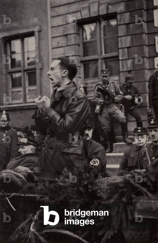 Image of German Nazi politician Joseph Goebbels making a speech (b/w ...