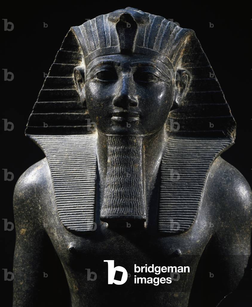 Image of Pharaoh Thutmose III, black granite statue, from Karnak ...
