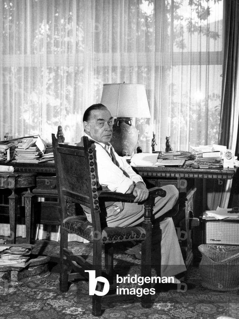 Image of Erich Maria Remarque in his villa in Porto Ronco, October
