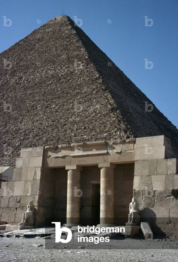 Image of Entrance of mastaba of Seshemnefer IV and Pyramid of Cheops,
