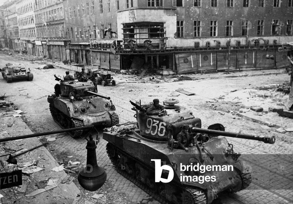 Image of Vienna, 1945 by Khaldei, Yevgeny (1917-1997)